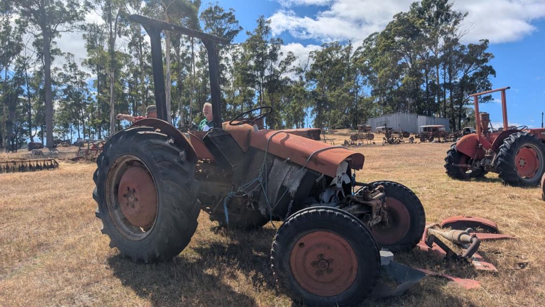 Massey Ferguson 30 Tractor - turns | AuctionsPlus