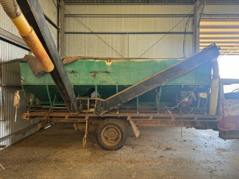 Lot 92 - Jetstream Grouper | AuctionsPlus