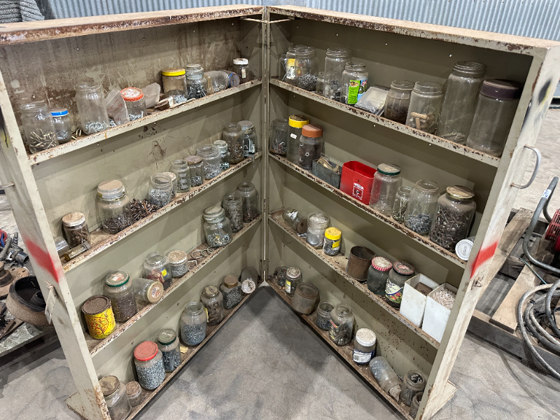 Lot 219 - Cabinet | AuctionsPlus