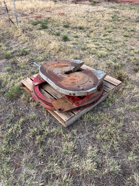 Jost ball race turntable | AuctionsPlus