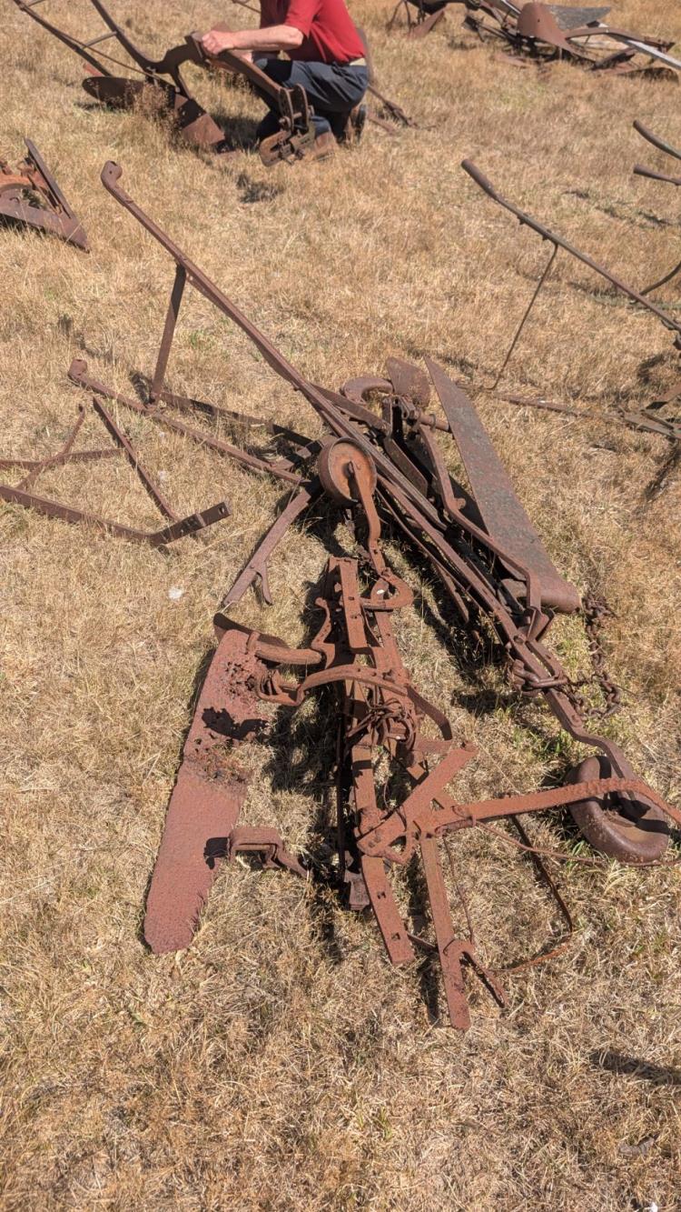 Lot 115 - Single Furrow Horse Drawn Potato Moulder | AuctionsPlus