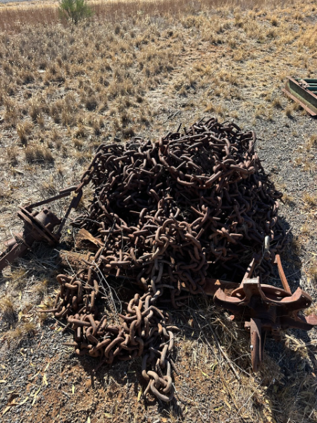 lot 328 - Prickle Chain | AuctionsPlus