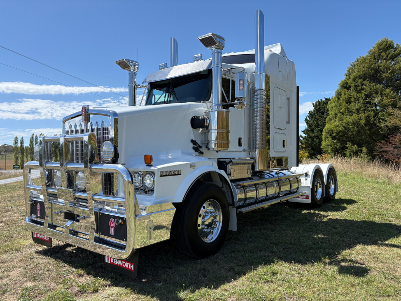 Lot 18 - NEW Kenworth T659 Prime Mover | AuctionsPlus