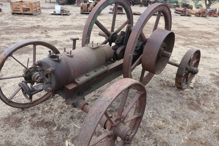 Lot 95 - Deutscher Gem engine | AuctionsPlus