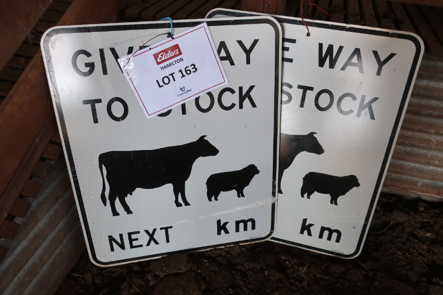 Lot 163 - Give way to stock signs | AuctionsPlus