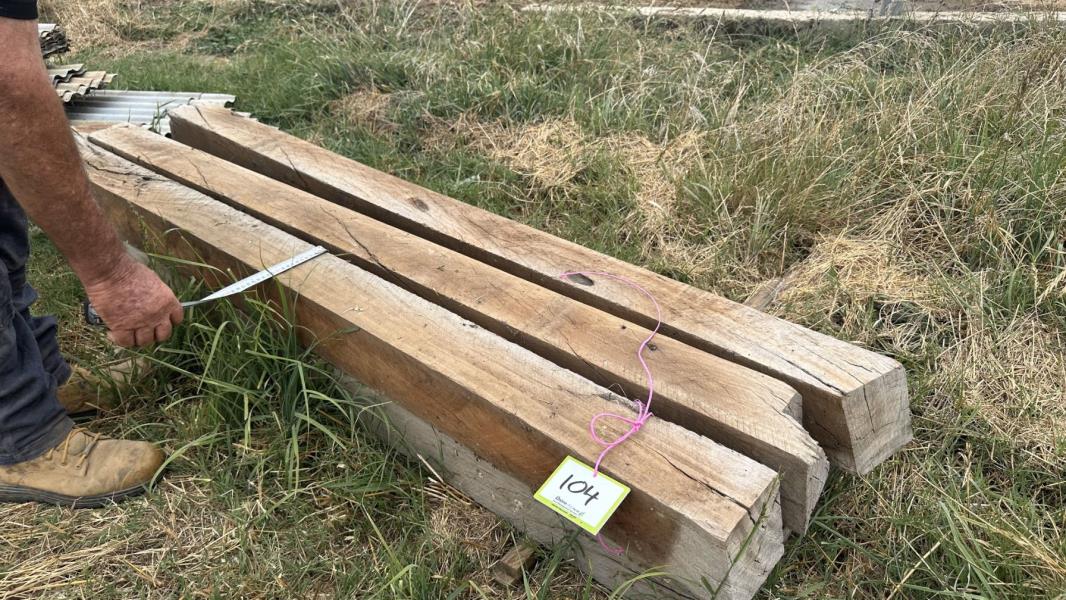 Lot 104 - Red Box Timber | AuctionsPlus