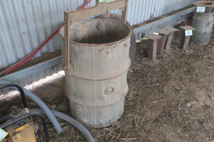 Lot 26 - Collapsible miners bucket | AuctionsPlus