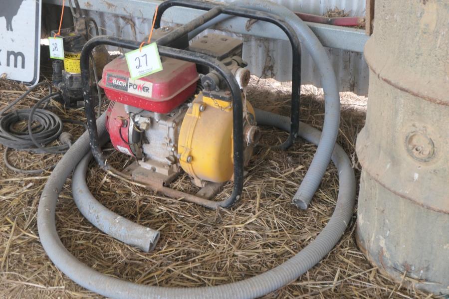 Lot 27 - Selecta power petrol motor fire pump | AuctionsPlus