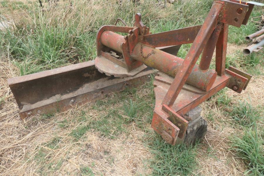 Lot 76 - 3PL grader blade | AuctionsPlus