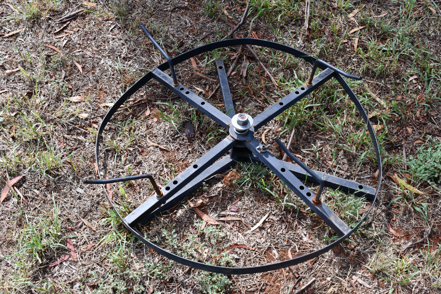 Lot 17 - Wire spinner | AuctionsPlus