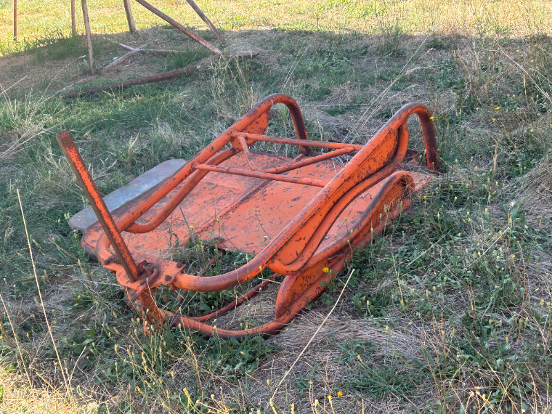 Lot 56 - Calf Cradle | AuctionsPlus