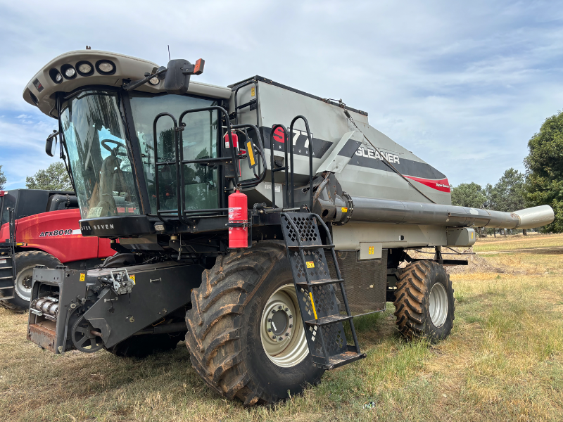 Lot 61 - Gleaner S77 40ft 9250 gleaner | AuctionsPlus