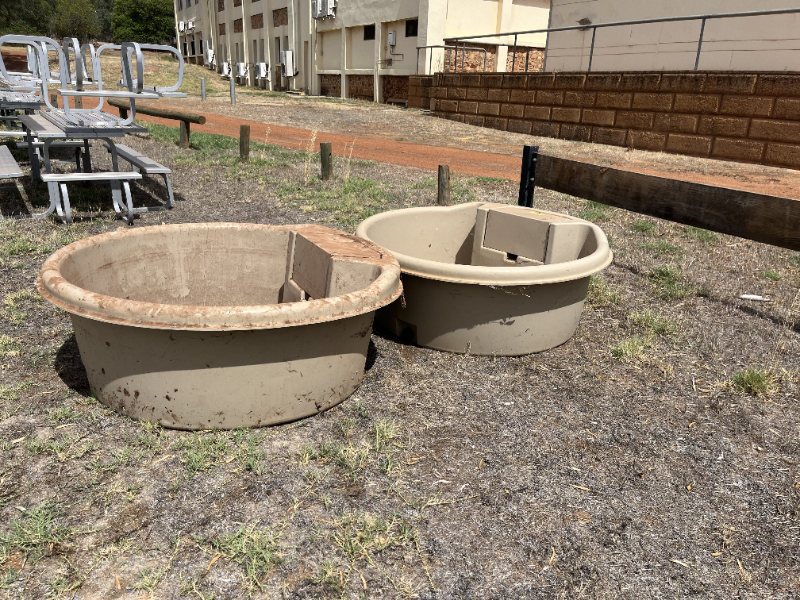 Lot 25 - Water troughs (1500mm diameter) | AuctionsPlus