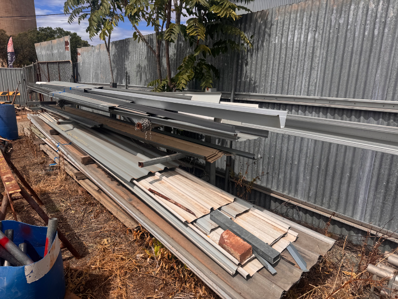 Lot 161 - Rack of Assorted Sheeting Capping & Bracing. | AuctionsPlus