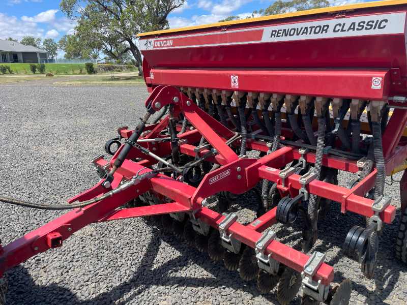 Lot 3 - Duncan Seeder - Renovator Classic | AuctionsPlus