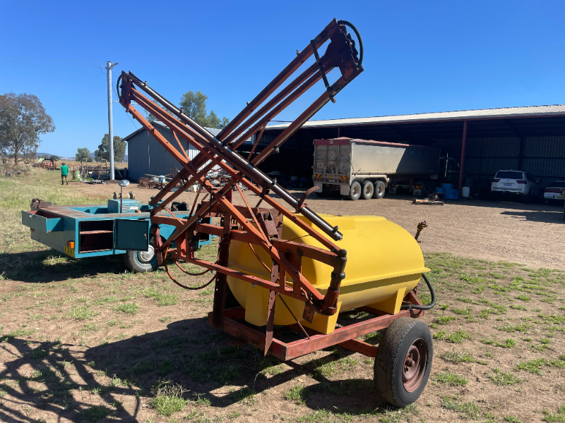 Lot 88 - Hardie Boomspary 1200L | AuctionsPlus