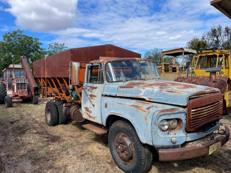 Lot 110 - Toyota 6000 Truck & Allbulk Grouper | AuctionsPlus