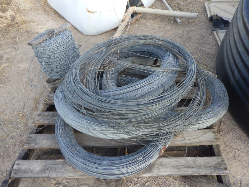 Lot 147 - PLAIN WIRE + BARB | AuctionsPlus