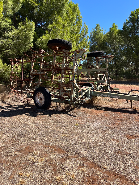Lot 23 - 30’ John shearer scarifier | AuctionsPlus