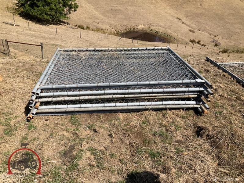 Lot 193 - Security Fence Panels | AuctionsPlus