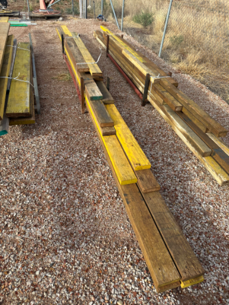 Lot - 30 - 140 mm x 45 mm LVL Timber | AuctionsPlus