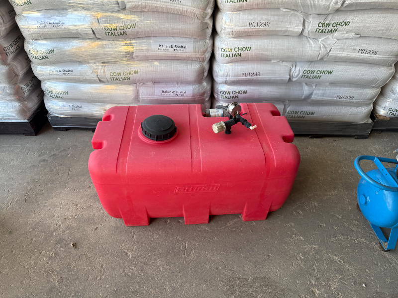 Lot 61 - Silvan Spray Tank 200 Litre | AuctionsPlus