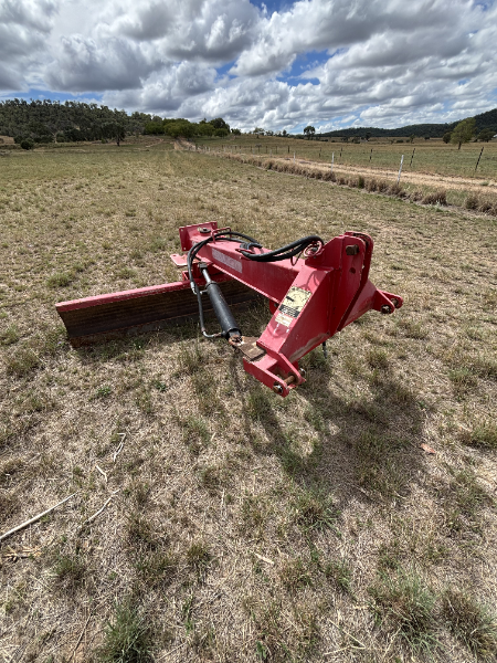 Lot 16 - Fieldquip 3pl Grader Blade 8ft | AuctionsPlus