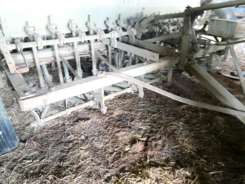 Disc Planter | AuctionsPlus