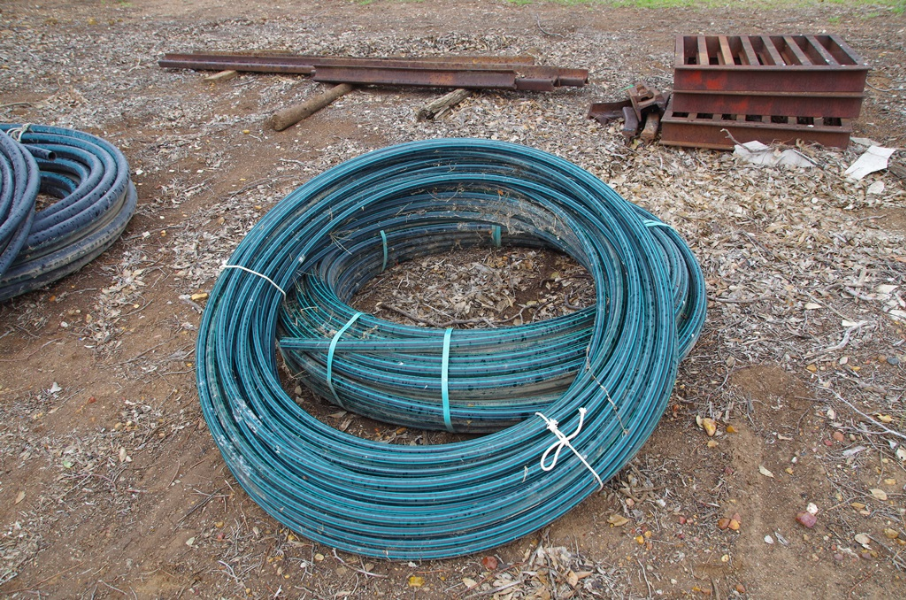 Lot 61 - New 1 inch poly pipe | AuctionsPlus