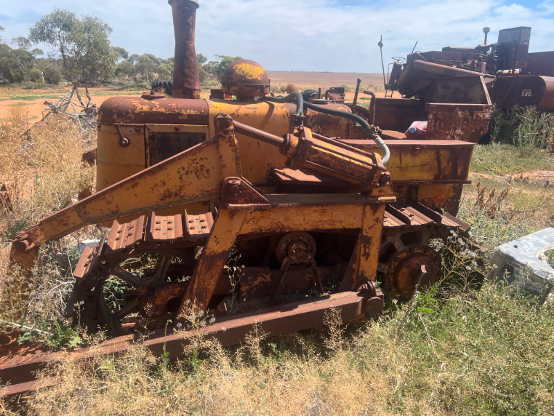 Lot 49 - Fowler Dozer w/- blade | AuctionsPlus
