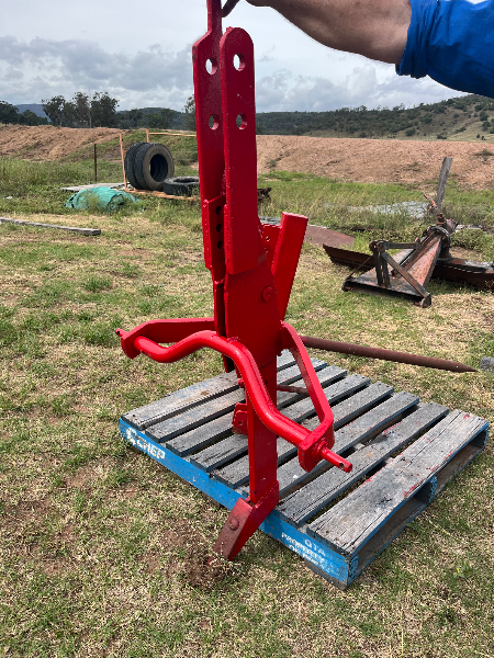 Lot 122 - SINGLE TINE RIPPER | AuctionsPlus