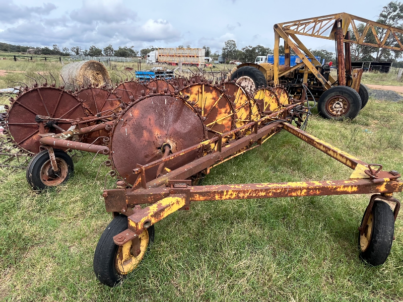 Lot 111 - DUAL HAY RAKES | AuctionsPlus