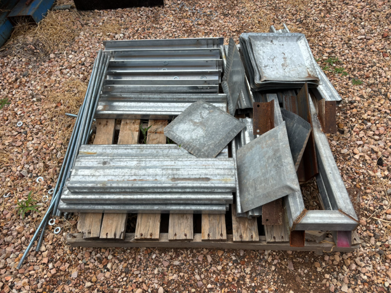 Lot - 197 - Pallet of Steel & Aluminum Plates | AuctionsPlus