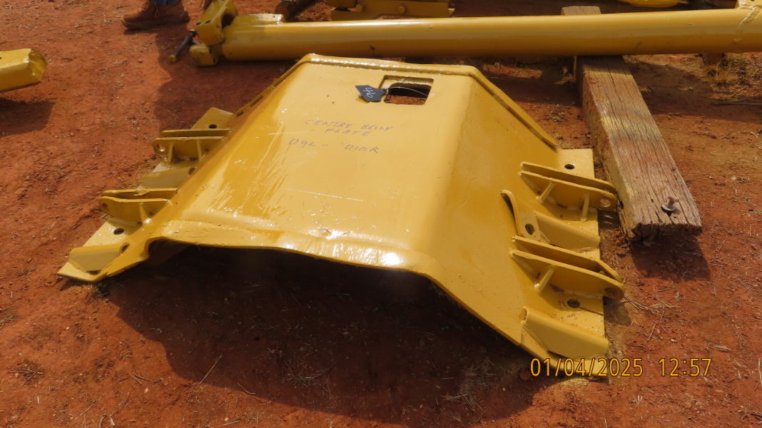 Lot 112 - Centre Belly Plate | AuctionsPlus