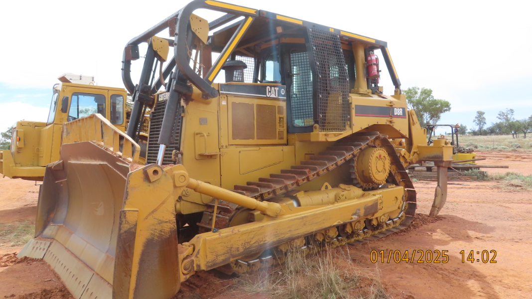 Lot 138 - CAT D8R | AuctionsPlus