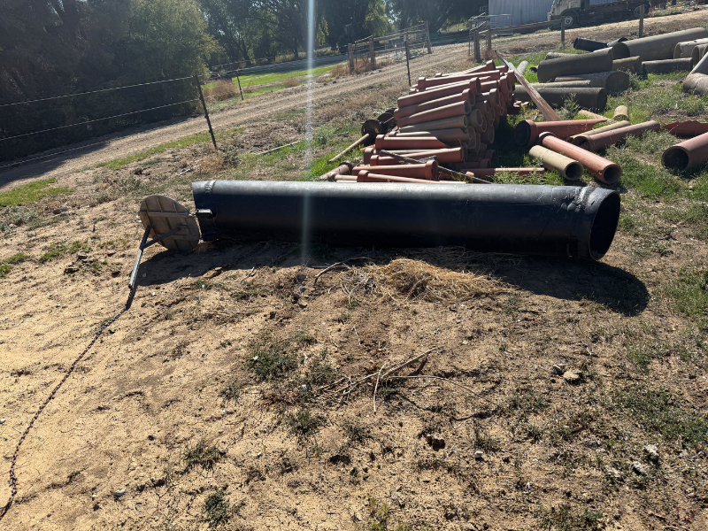 Lot 46 - Black Brute Pipe & Flap | AuctionsPlus