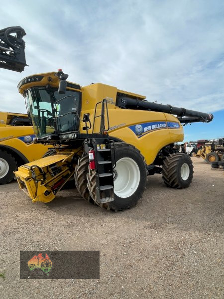 Lot 8 - (8888) 2021 CR9.90 Combine (Base Unit) | AuctionsPlus