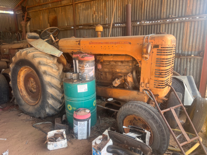 Lot 20 - Chamberlain 40K ford eng conversion | AuctionsPlus