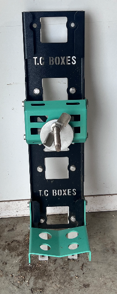 Lot 85 - TC Boxes Spare Wheel Holder | AuctionsPlus