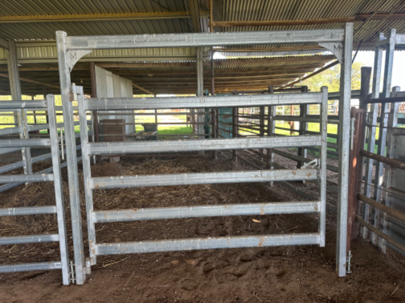 Lot 30 - 2 x 2.5m Heavy Duty Cattle Rail Gate | AuctionsPlus