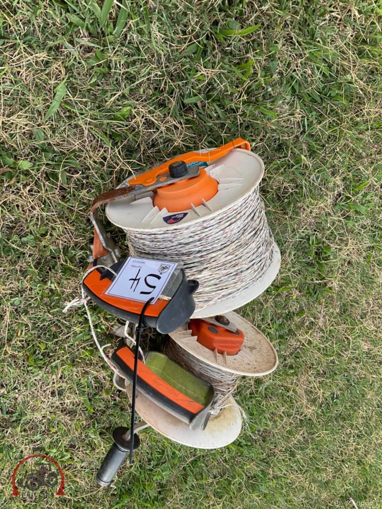 Lot 54 - 2 x Gallagher Geared Electric Fence Reels | AuctionsPlus