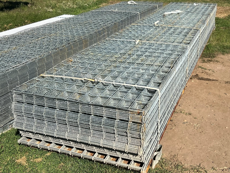 Lot 89 - 10 X SHEETS OF SHEEP MESH | AuctionsPlus