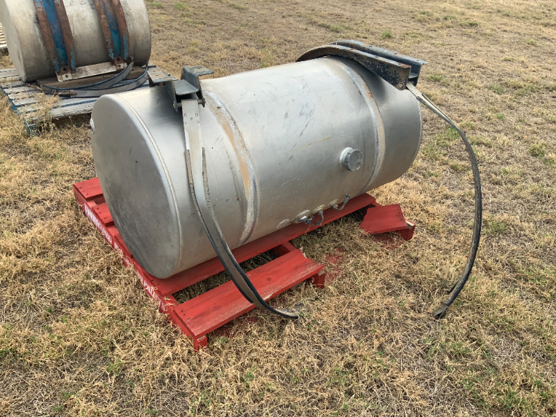 LOT 76 - Fuel Tank. | AuctionsPlus
