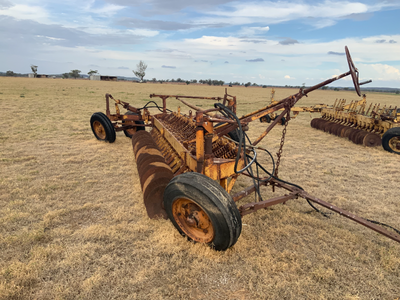 LOT 83 - Chamberlain Plough. | AuctionsPlus