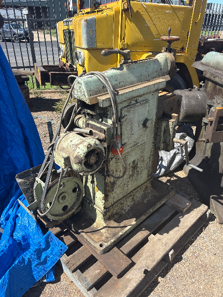 Lot 41 - Metal Shaper | AuctionsPlus