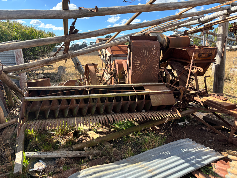 Lot 94 - Sunbeam Tow-Behind Harvester | AuctionsPlus