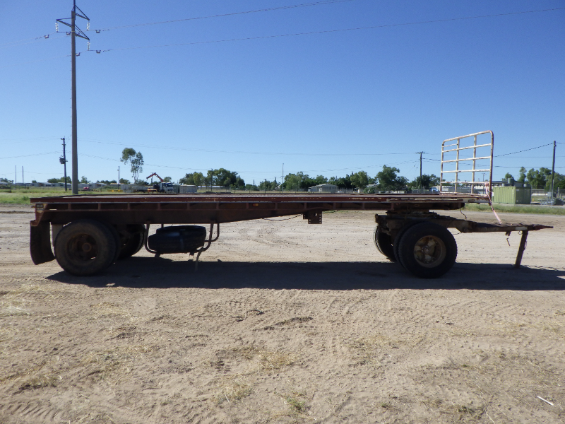 Lot 21 - 26' TRAILER WITH HAULMARK SINGLE AXLE DOLLY | AuctionsPlus