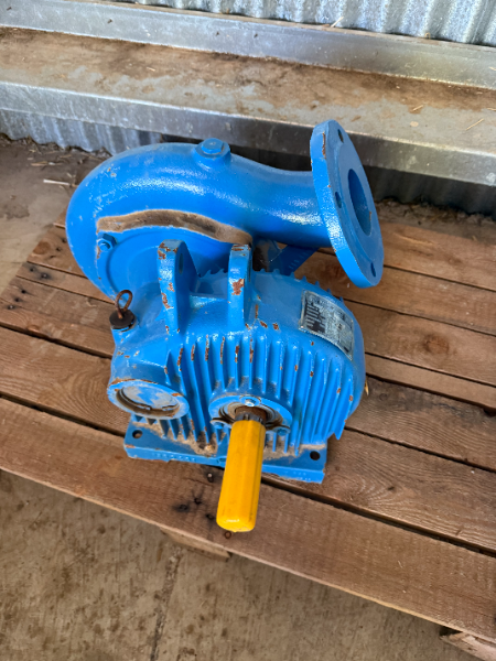 LOT 17 - BAUER PTO PUMP | AuctionsPlus