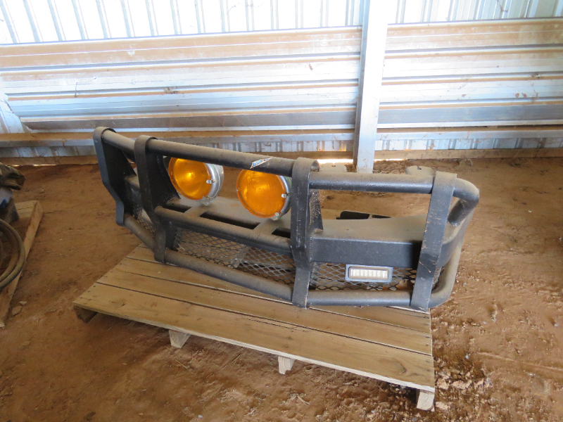 LOT 17 - TUFF BAR - FORD FG SERIES | AuctionsPlus