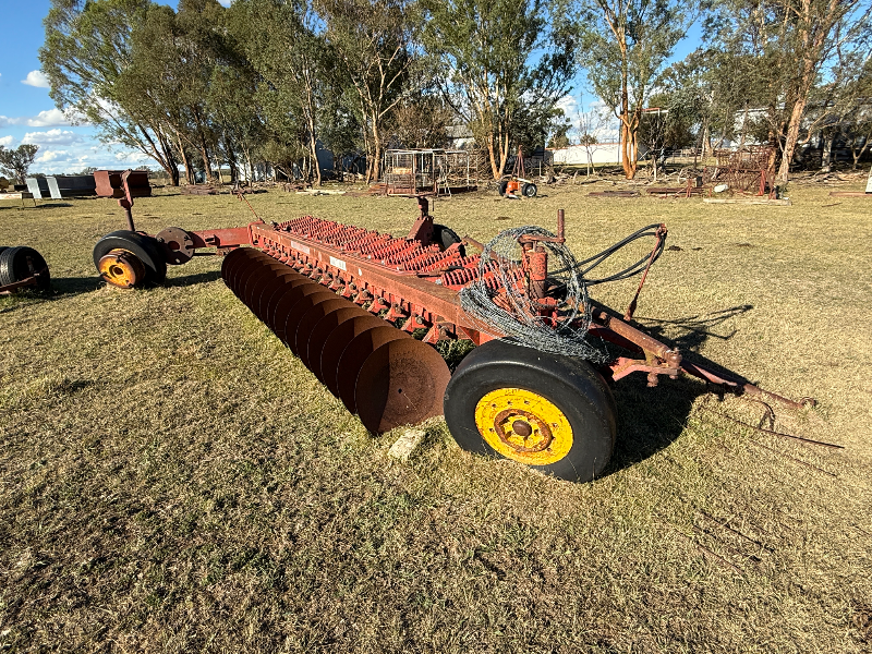 Lot 125 - DISC PLOUGH | AuctionsPlus